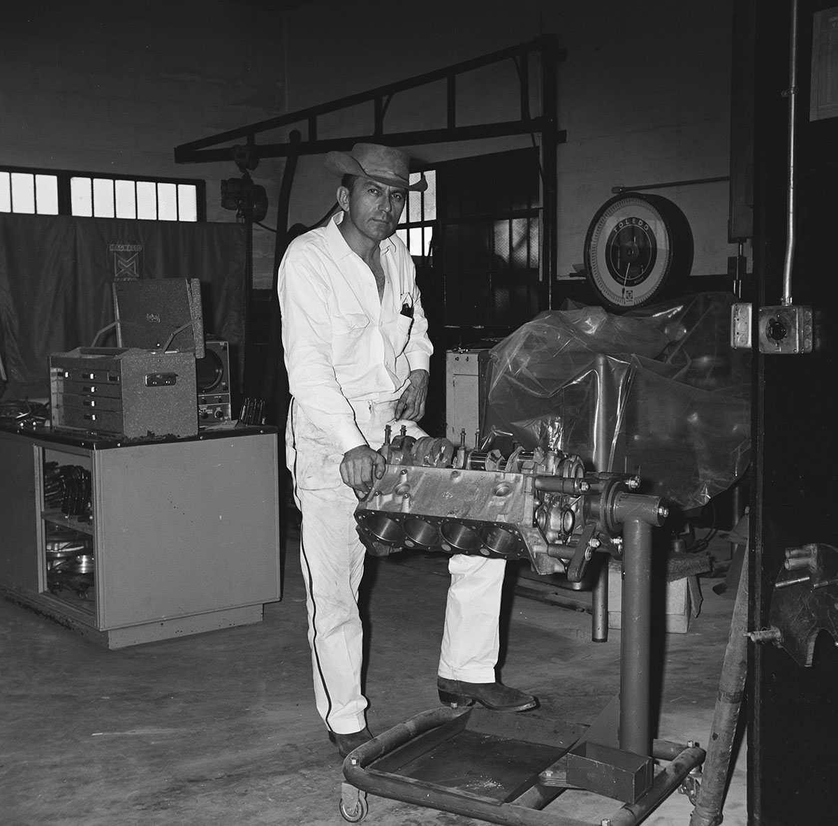 HOF Henry Smokey Yunick Specialty Equipment Market Association SEMA hof-henry-smokey-yunick-specialty-equipment-market-association-sema